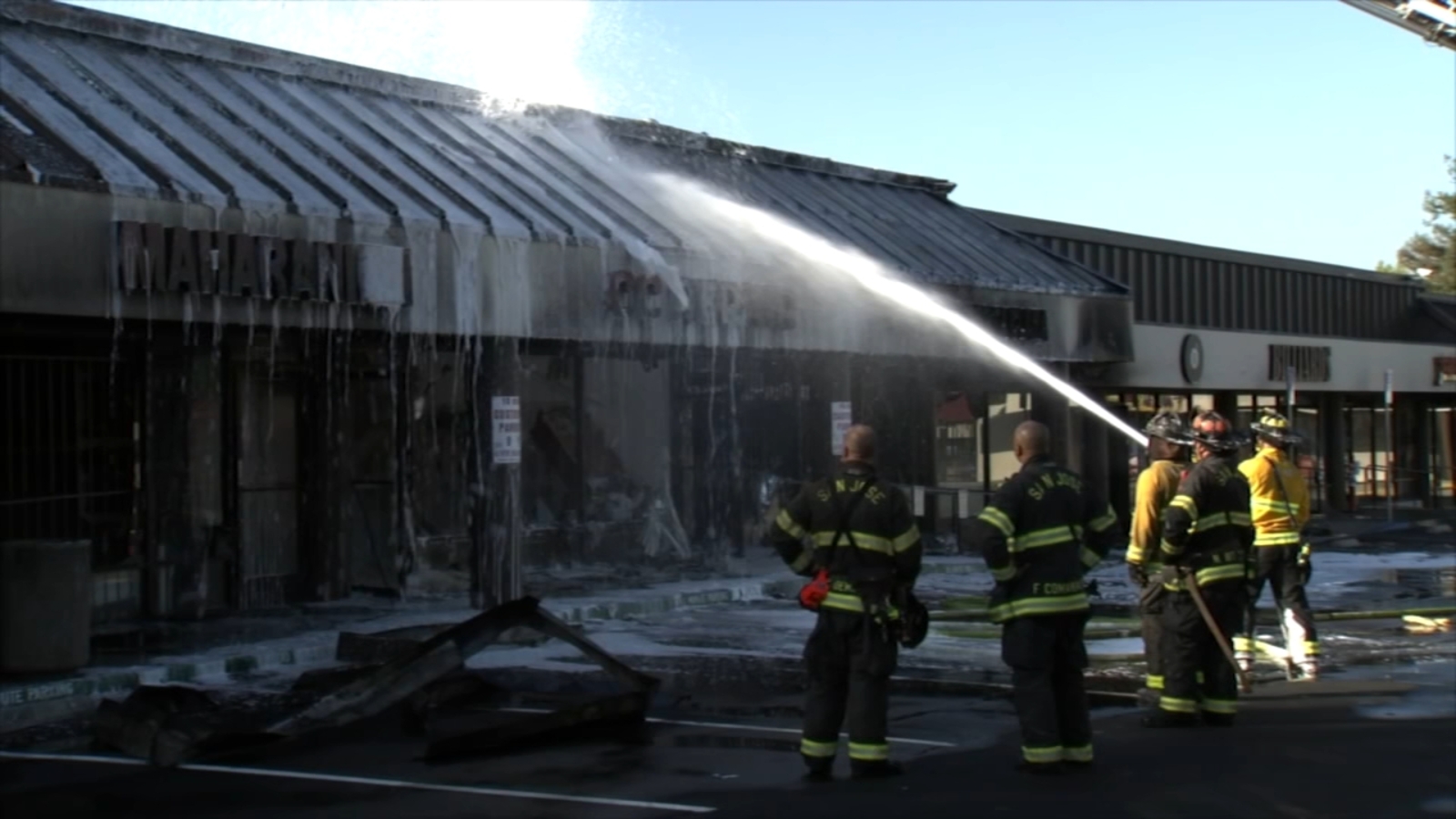 8 businesses affected after 3-alarm fire damages South Bay strip mall ...