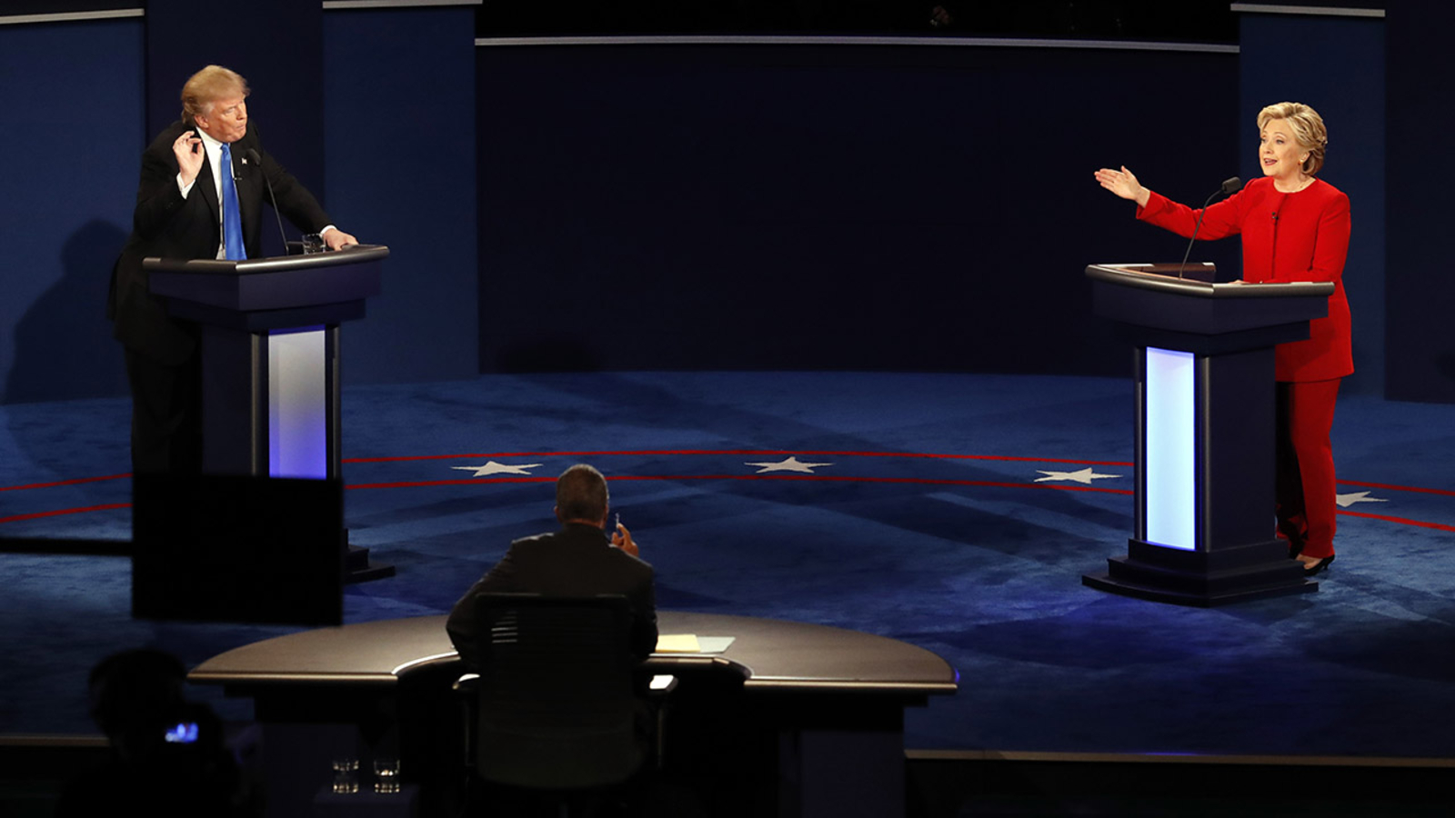 PHOTOS: Donald Trump and Hillary Clinton Presidential debate at Hofstra ...