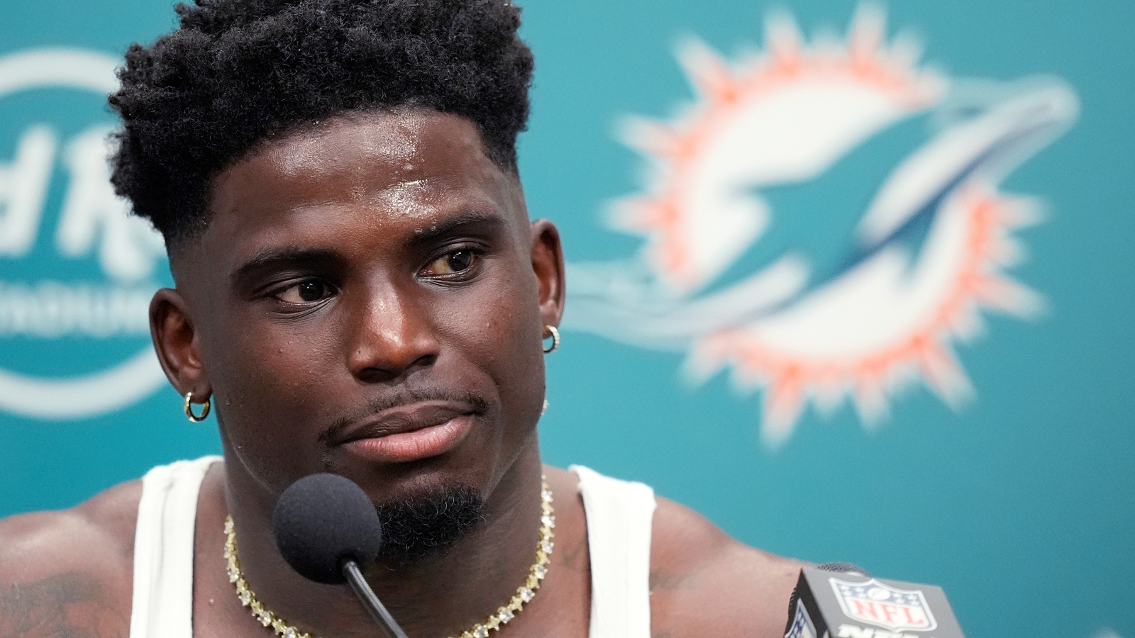 Miami Dolphins urge 'swift and strong action' against officers involved in Tyreek Hill incident ...