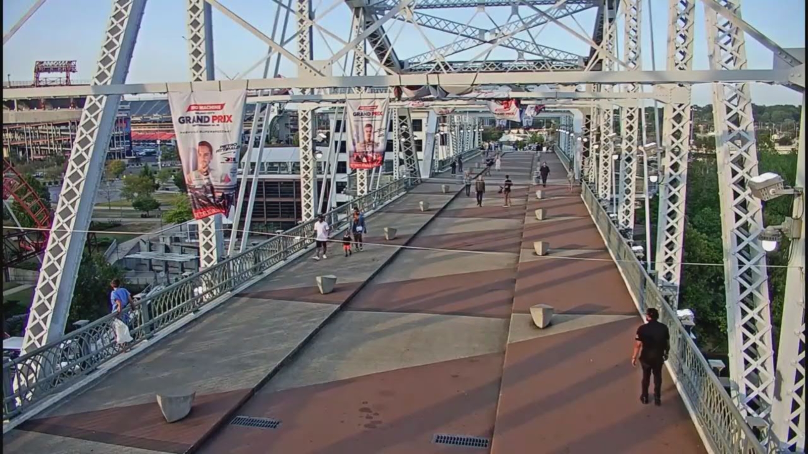 VIDEO: Jon Bon Jovi helps talk woman off ledge of Nashville bridge ...