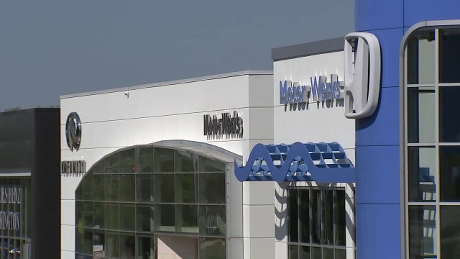 Barrington, Illinois neighbors push back on Motor Werks car dealership ...