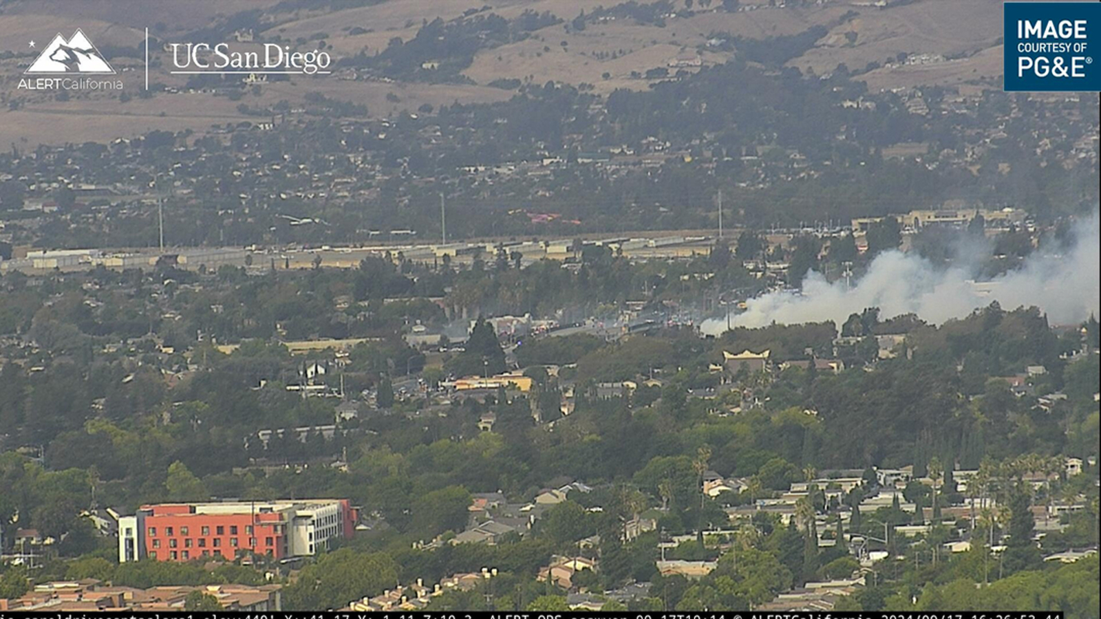 San Jose brush fire: Brush fire damages building near Tully Road, Northbound Highway 101 - ABC7 ...