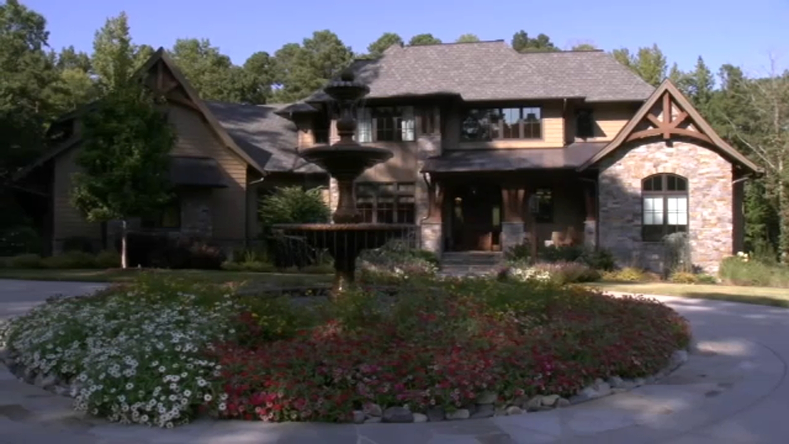 Deed fraud | After woman obtains deed to $4M NC house without owner's ...