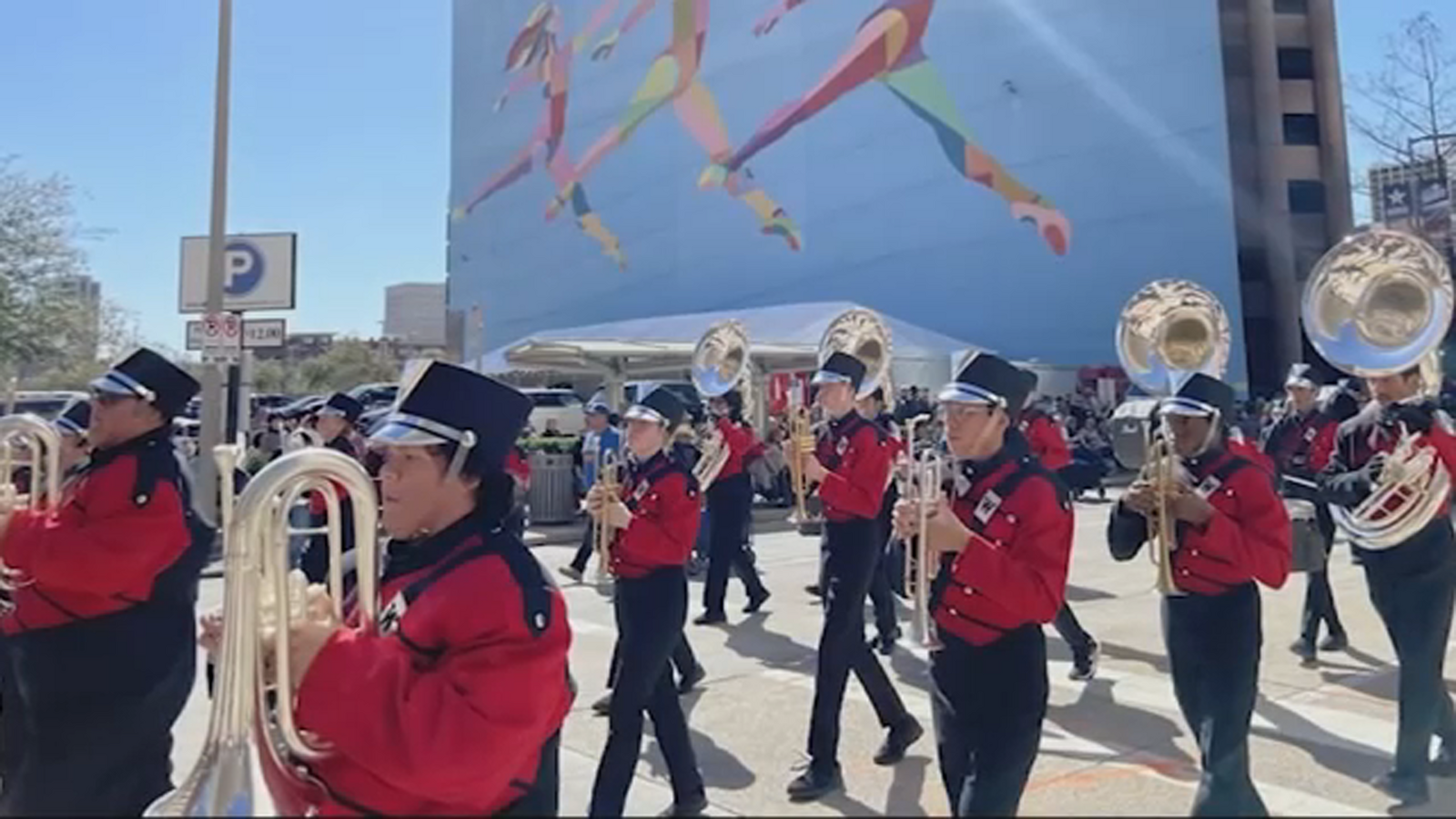 HISD reversal puts Waltrip HS band back in Sugar Bowl Parade with $50K ...