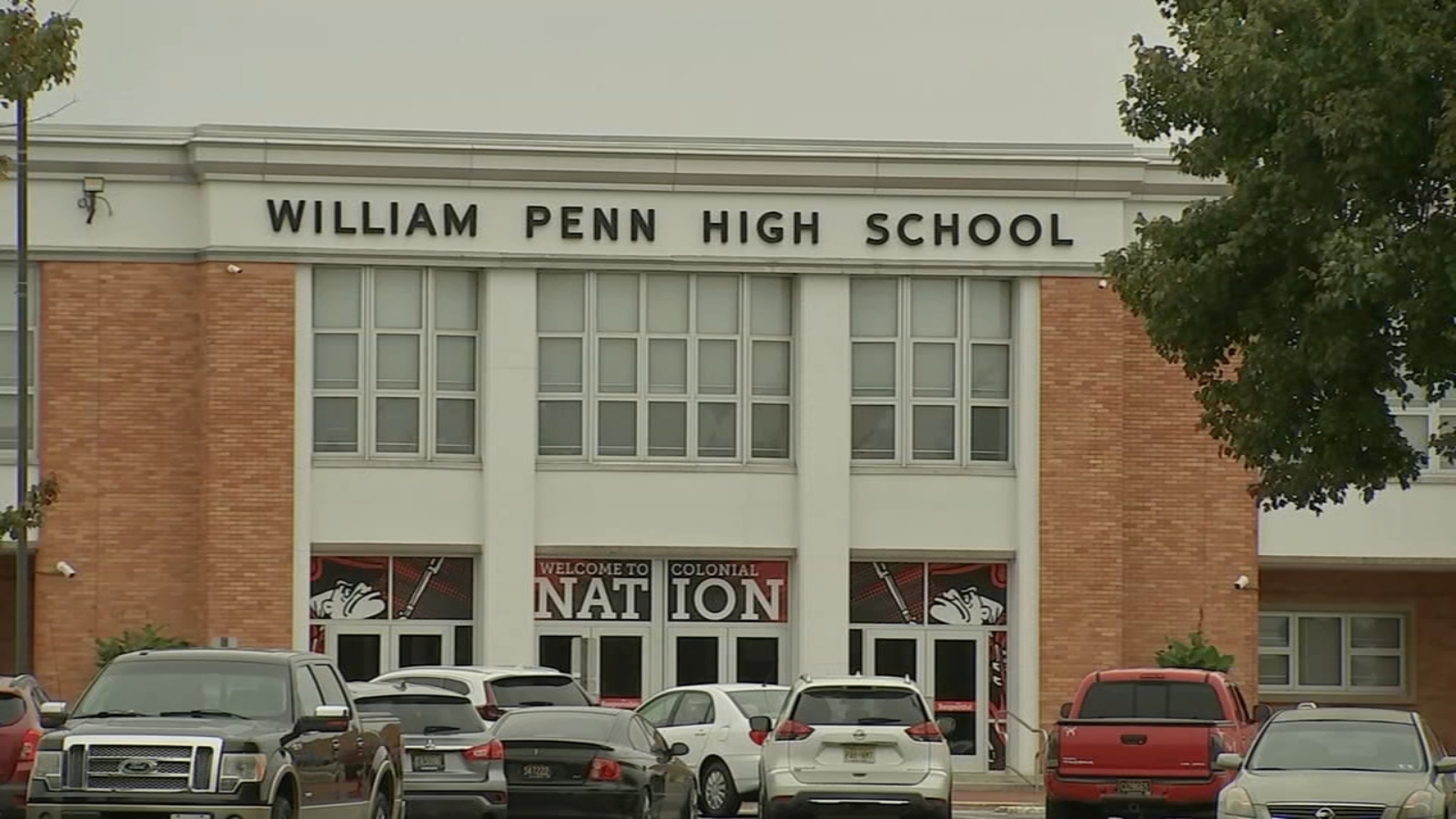 Teen arrested for bringing loaded gun to William Penn High School in ...