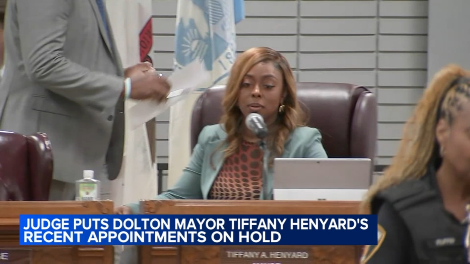 Judge blocks Dolton mayor's new police chief, village administrator ...