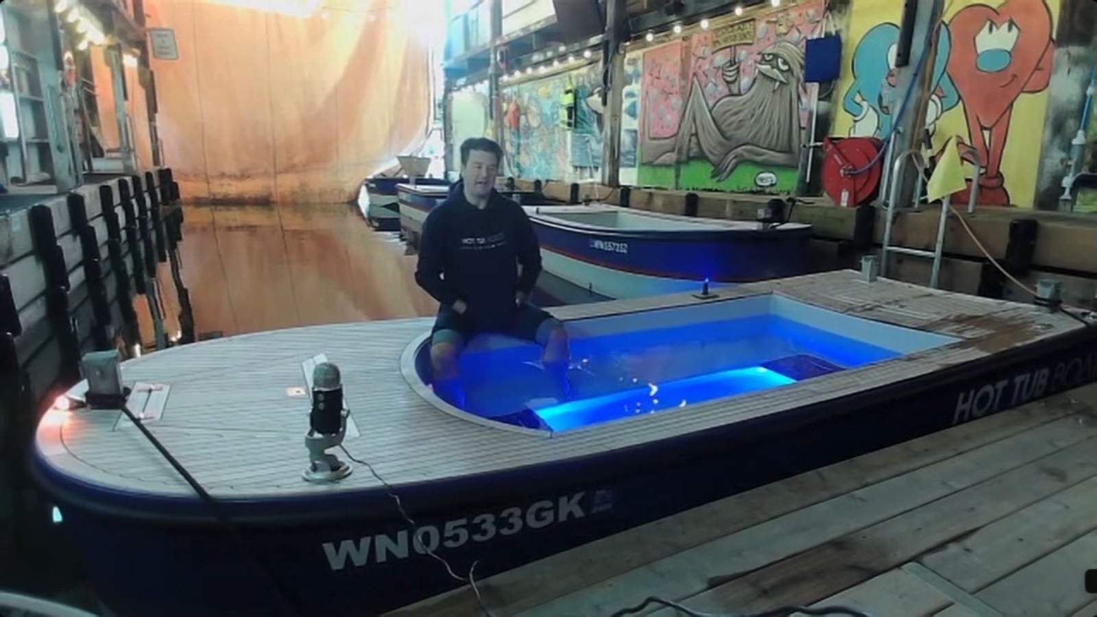 Hot Tub Boats: San Francisco Bay boating experience allows you to stay ...