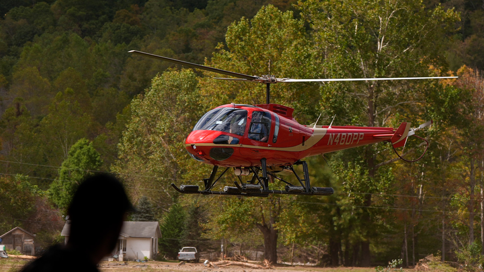 Group of volunteer helicopter pilots help hundreds of hurricane victims ...