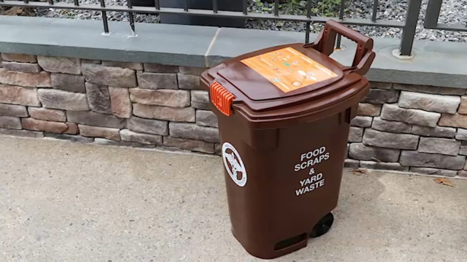 NYC food-yard waste: Curbside composting program expands citywide to the Bronx, Manhattan and ...
