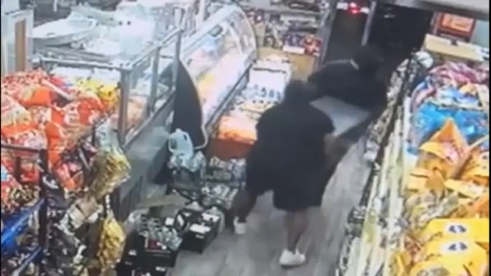 NYC Crime: ATM thieves wanted in robbery pattern that targeted ...