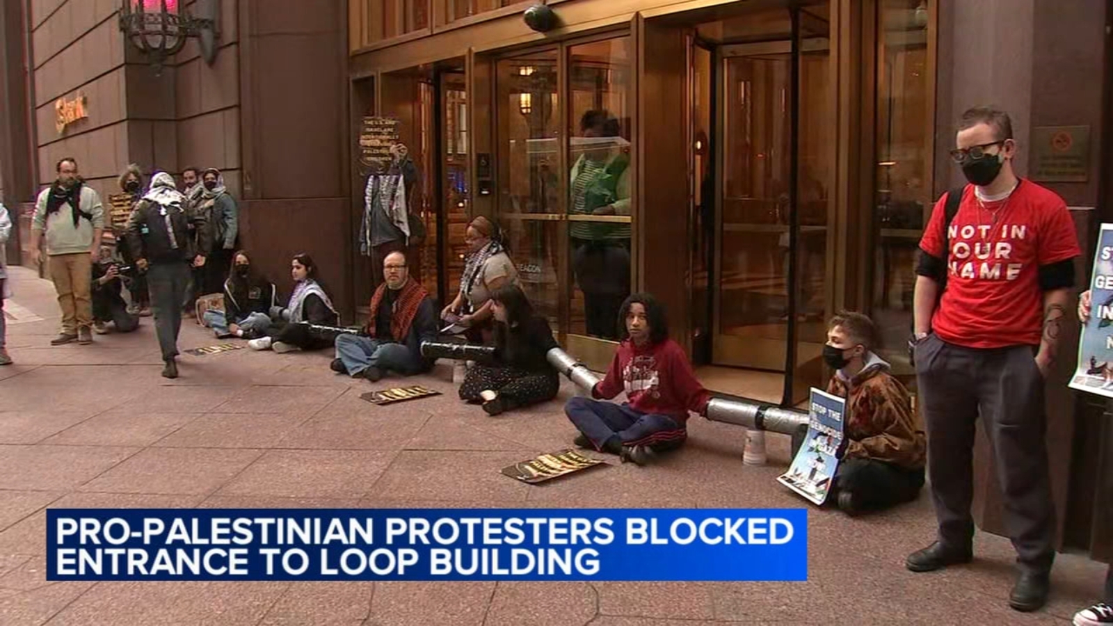 Downtown Chicago protest today: Pro-Palestinian protesters block off ...