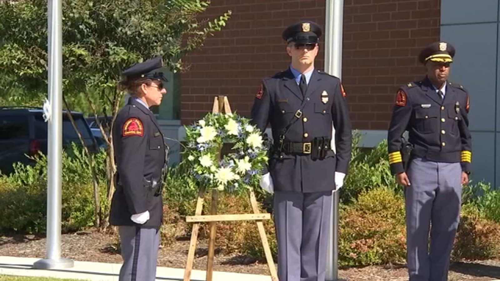 Raleigh mass shooting | Wreath-laying ceremony honors police officer Gabriel Torres killed in ...