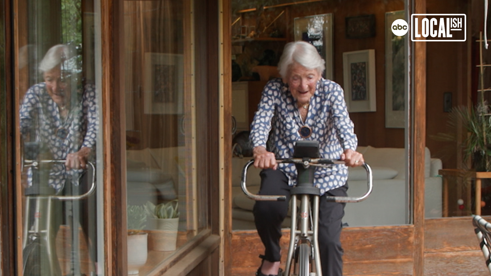 Retired Kaiser Nurse continues to shine at 101 years old! - ABC7 New York