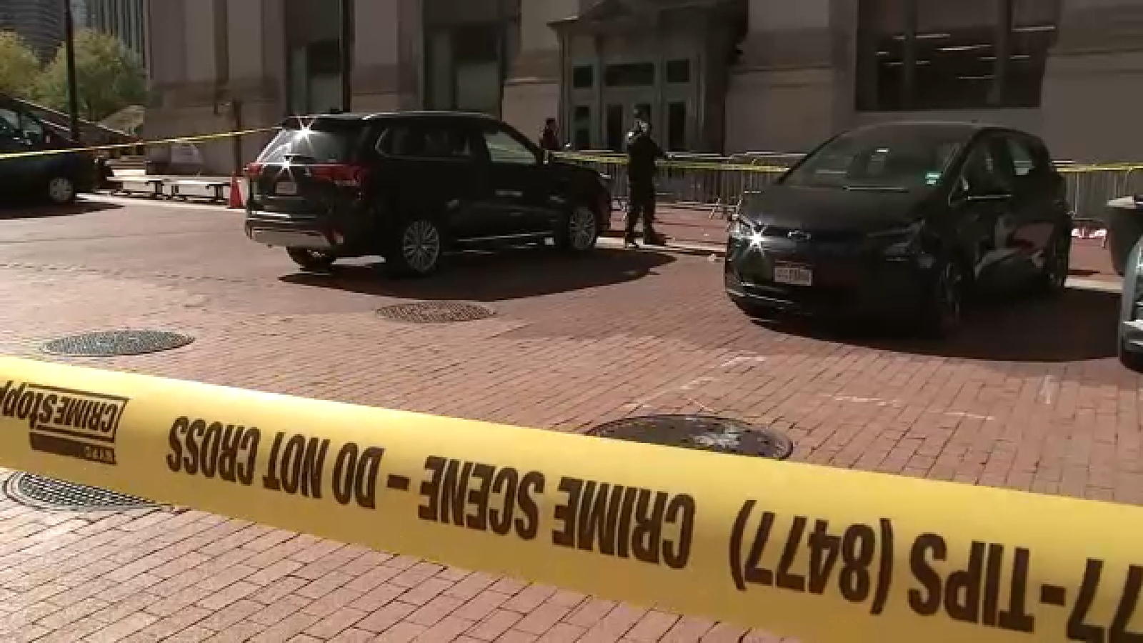 Search for suspect after 19-year-old stabbed in back outside 1 Centre ...