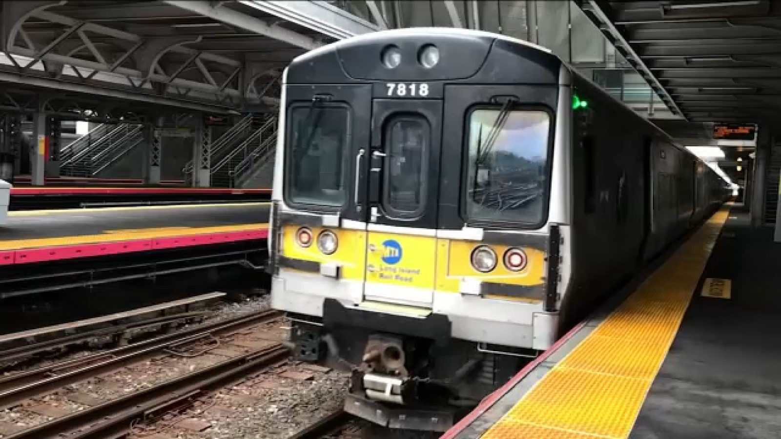 LIRR conductors suing transit agency, claiming lack of safety from on ...