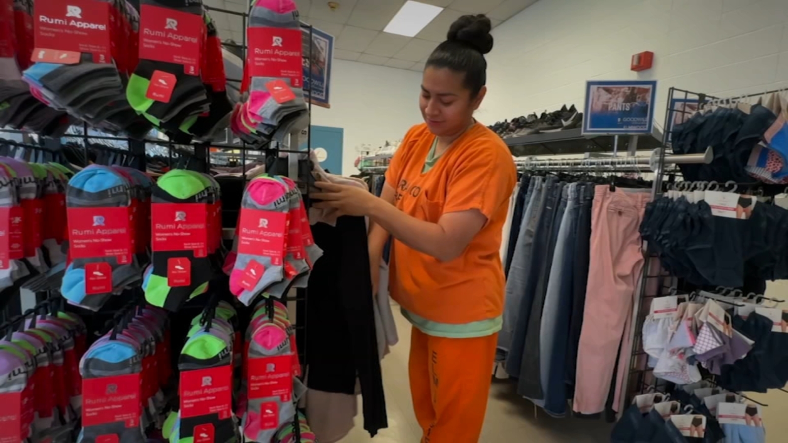 Incarcerated women get job training, clothes for reentry in first-of ...