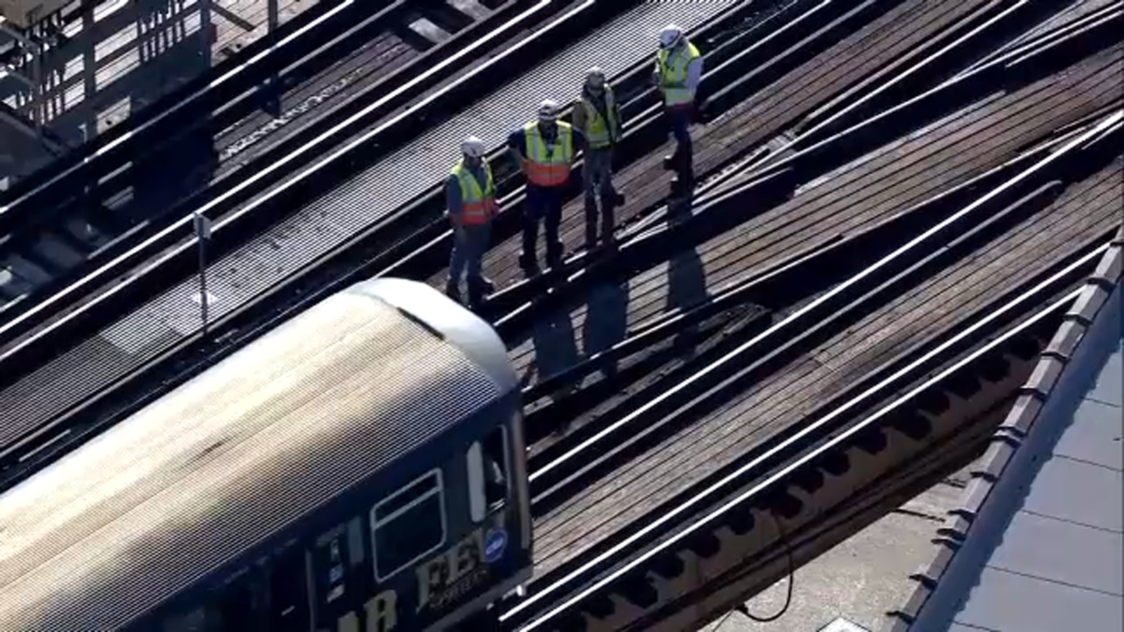 Chicago train crash: At least 1 injured after CTA train crashes into ...