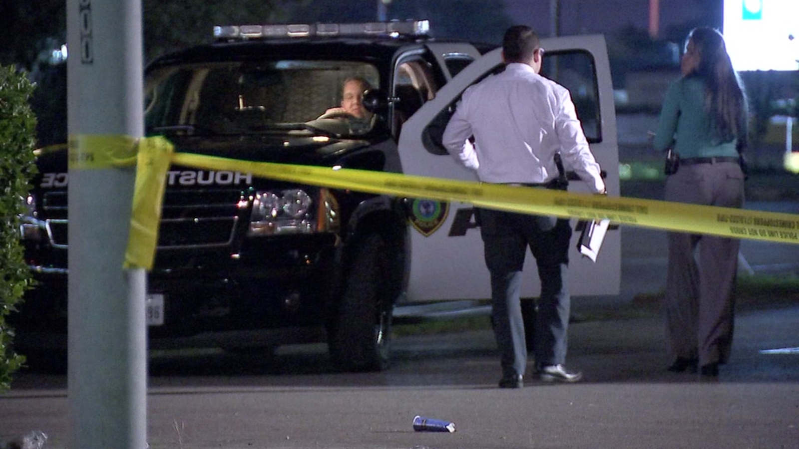 Man Killed In Gunfight Outside Restaurant In E Houston Abc13 Houston