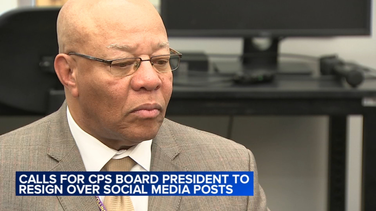 New Chicago school board president Rev. Mitchell Johnson faces calls to resign over antisemitic ...