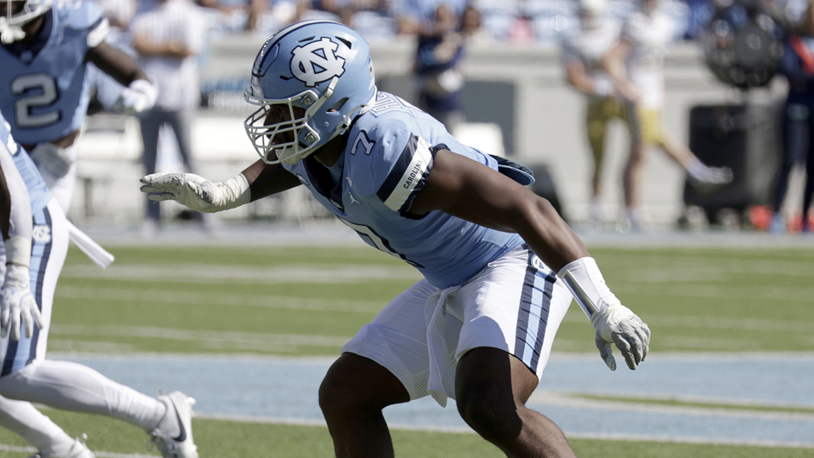 Kaimon Rucker | UNC football player donates $10,000 to food bank for ...