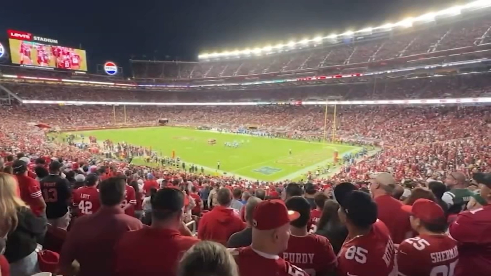 49ers season ticket holders feel stiffed by organization, Ticketmaster after struggling to sell ...