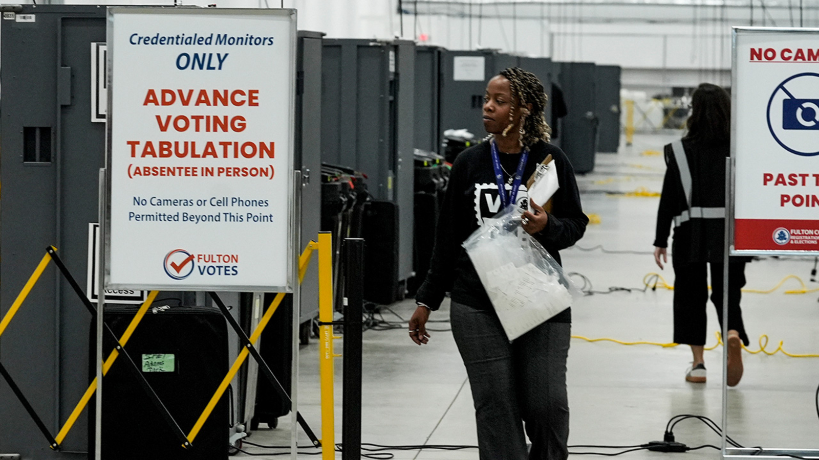 Officials extend voting hours at some sites following delays - ABC7 Los ...