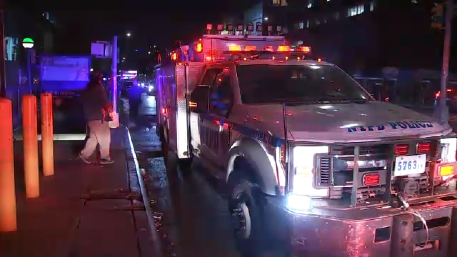 Young woman hospitalized after being struck by subway train in Harlem ...