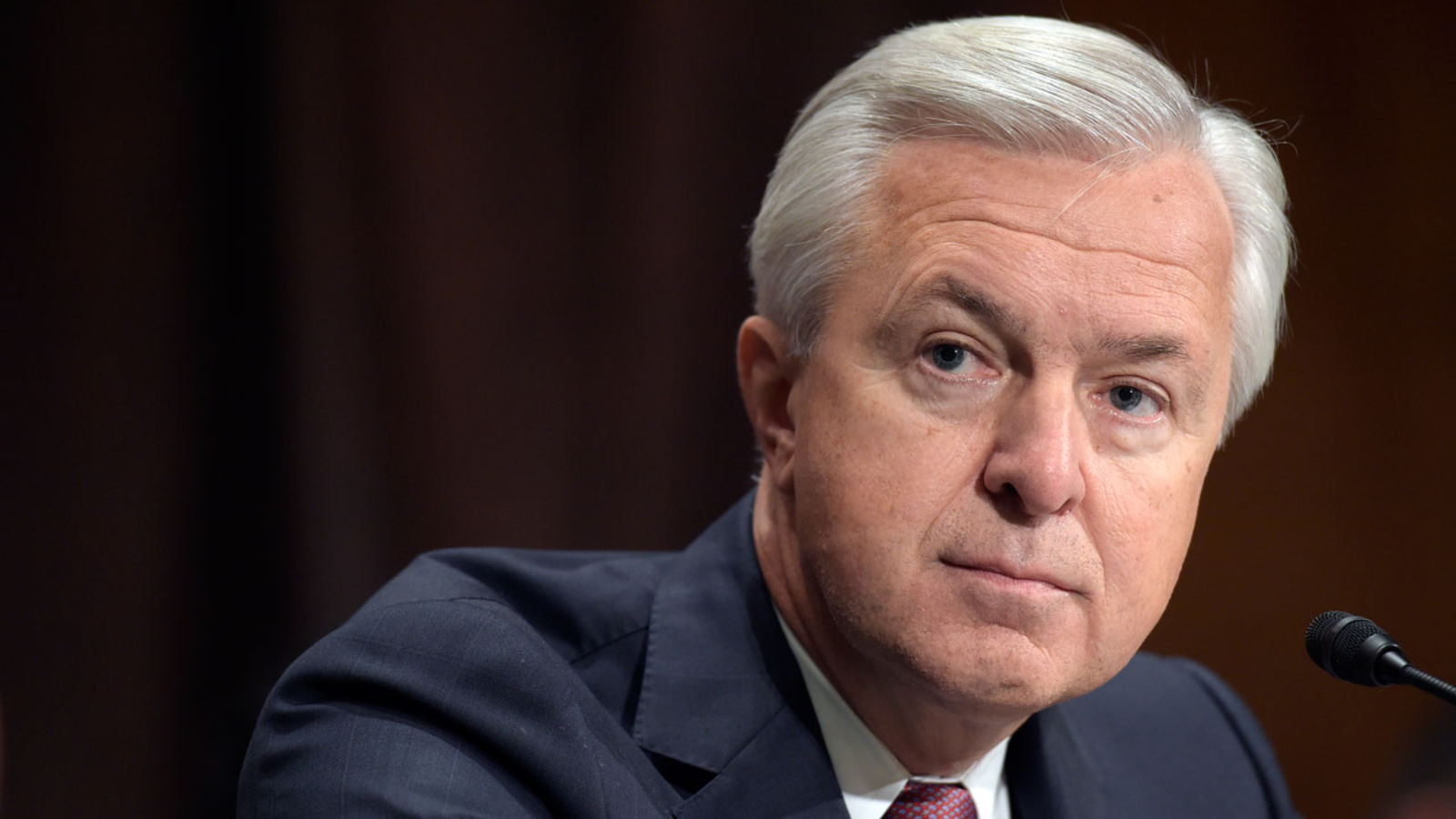 Wells Fargo CEO John Stumpf resigns amid sales practices scandal - ABC7 ...