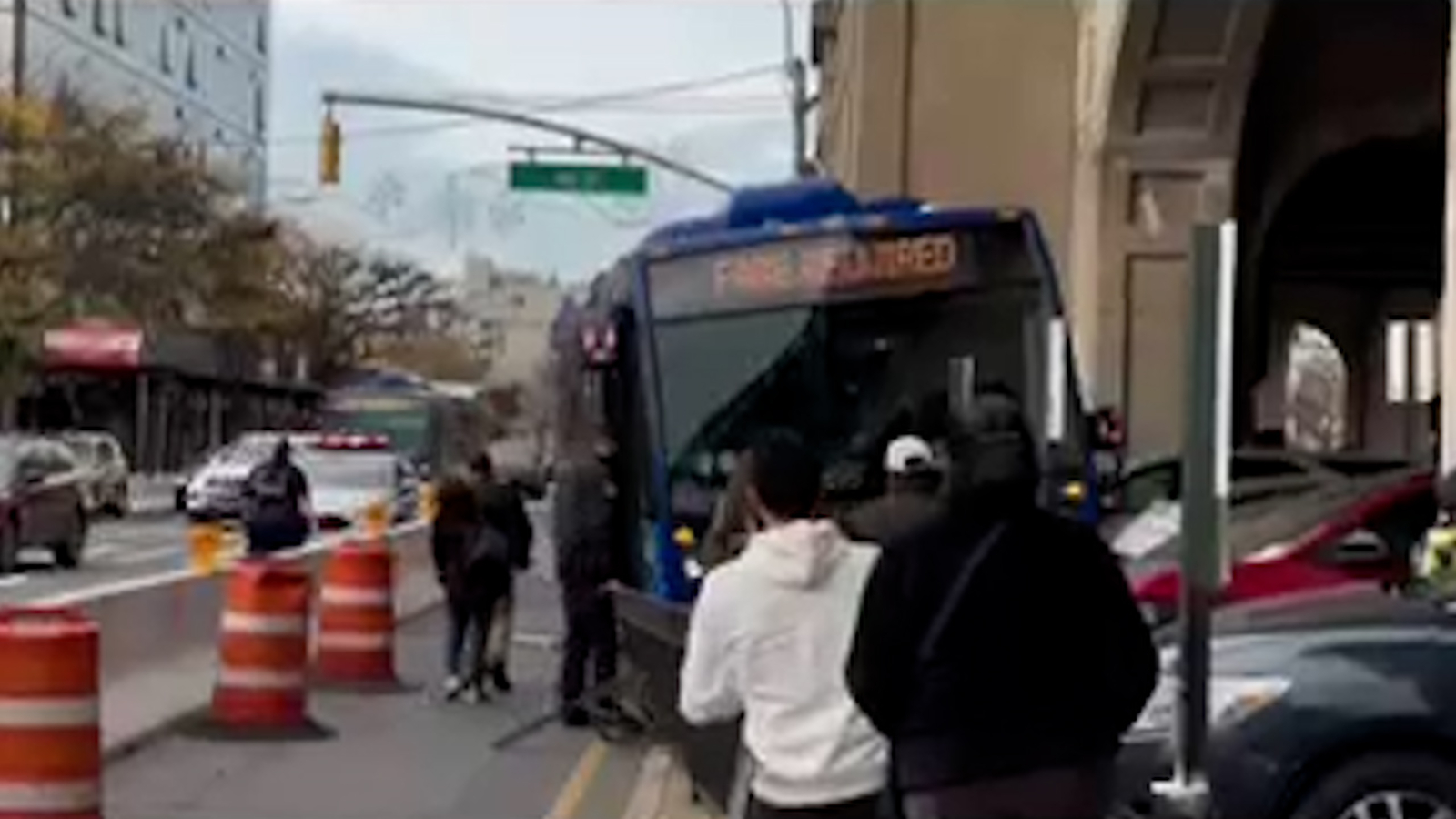 Sunnyside crash: 3 people injured in bus-car collision after MTA driver ...