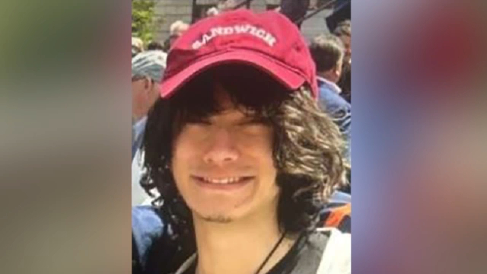 Long Island Murder: Police searching for man wanted for stabbing father ...