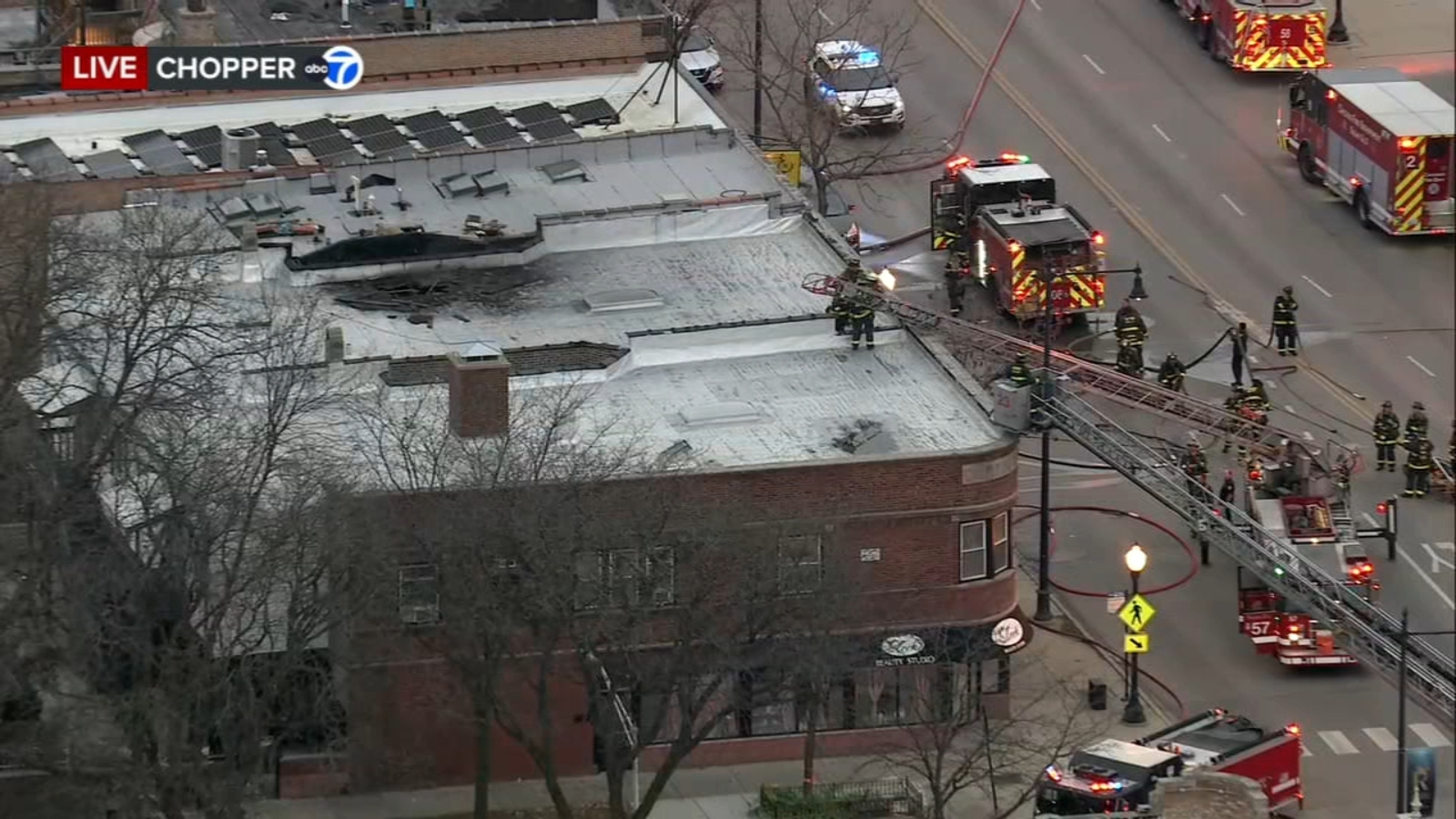 Chicago fire: Chopper 7 over firefighter response to building fire in ...