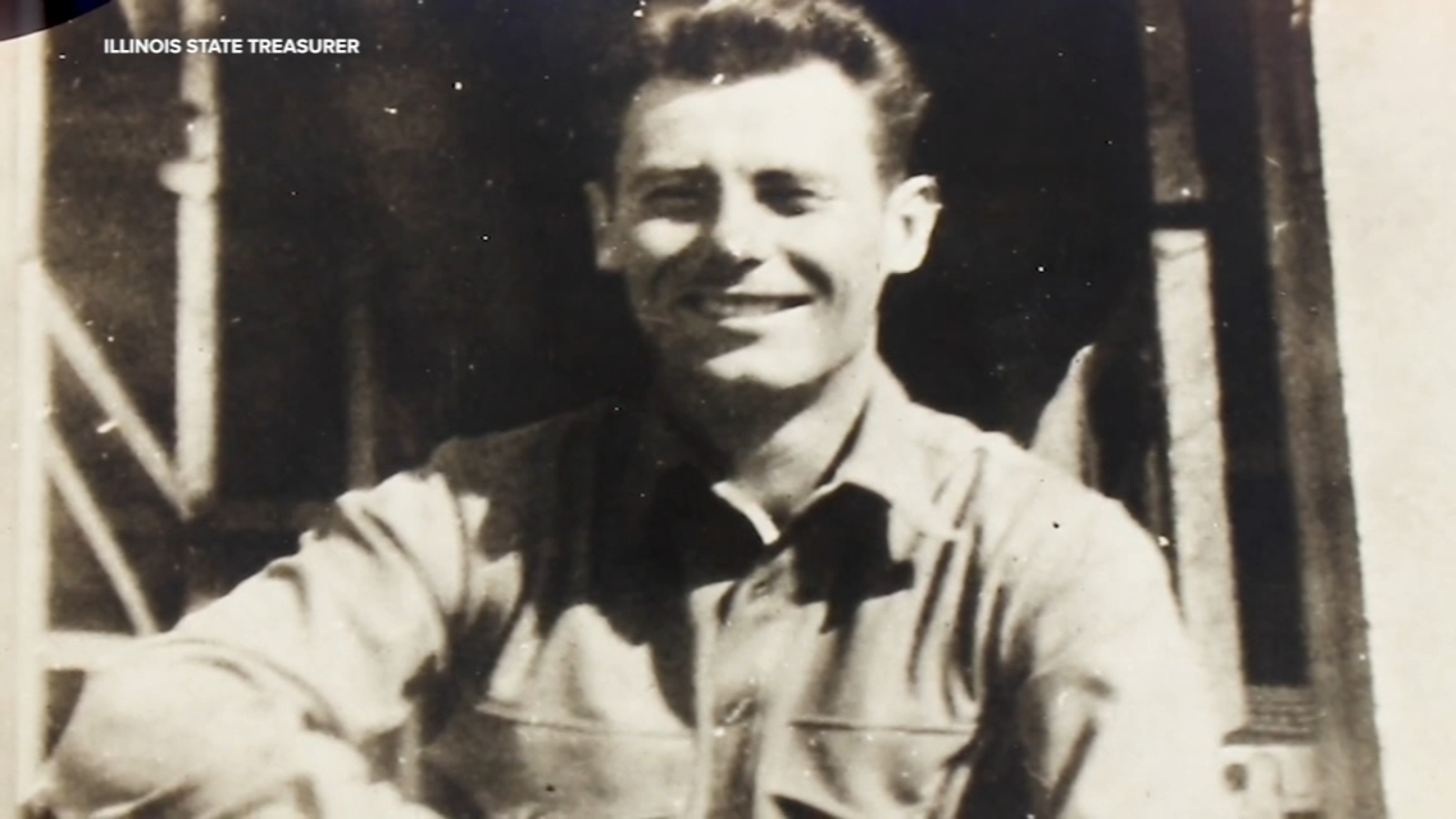 Purple Heart medal returned to family of Illinois WWII U.S. Marine ...
