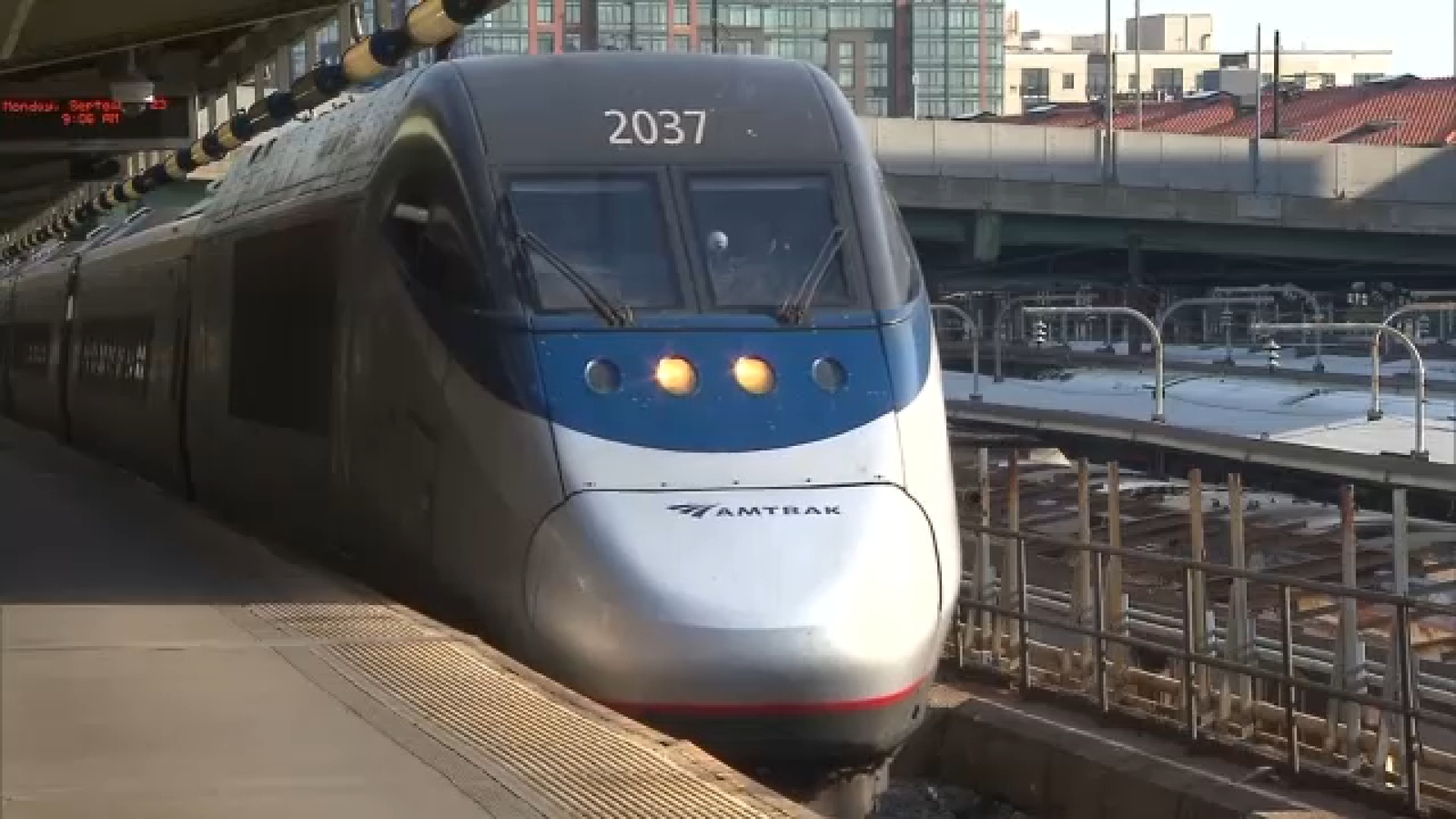 NYC commuting: New York Gov. Kathy Hochul urges Amtrak to restore ...