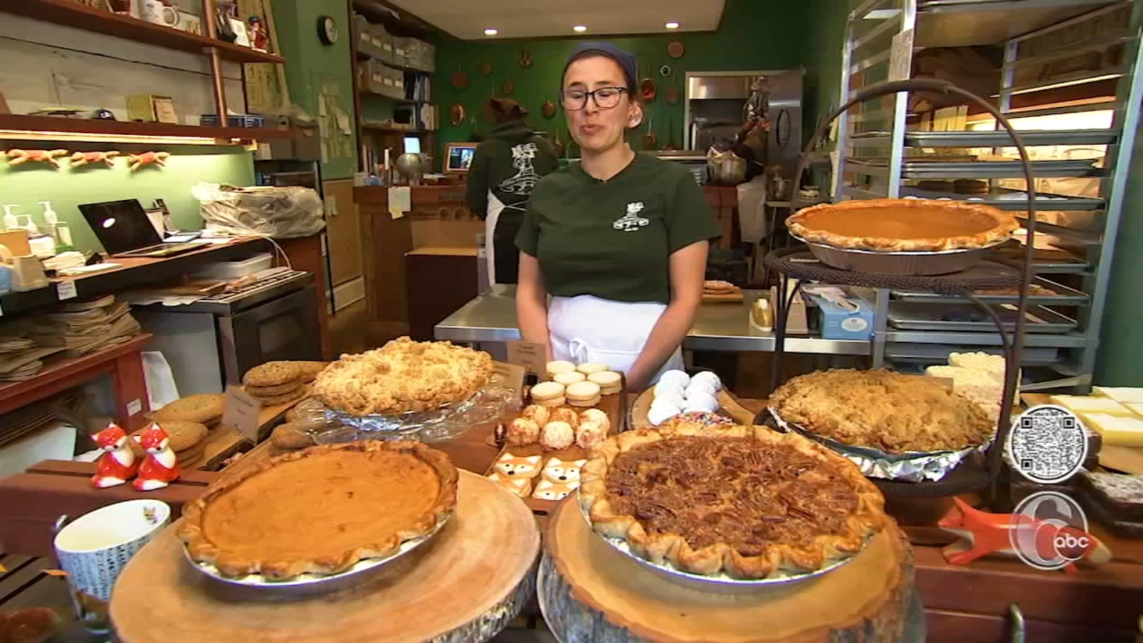 Frosted Fox Cake Shop has amazing scratch-baked pies for Thanksgiving ...