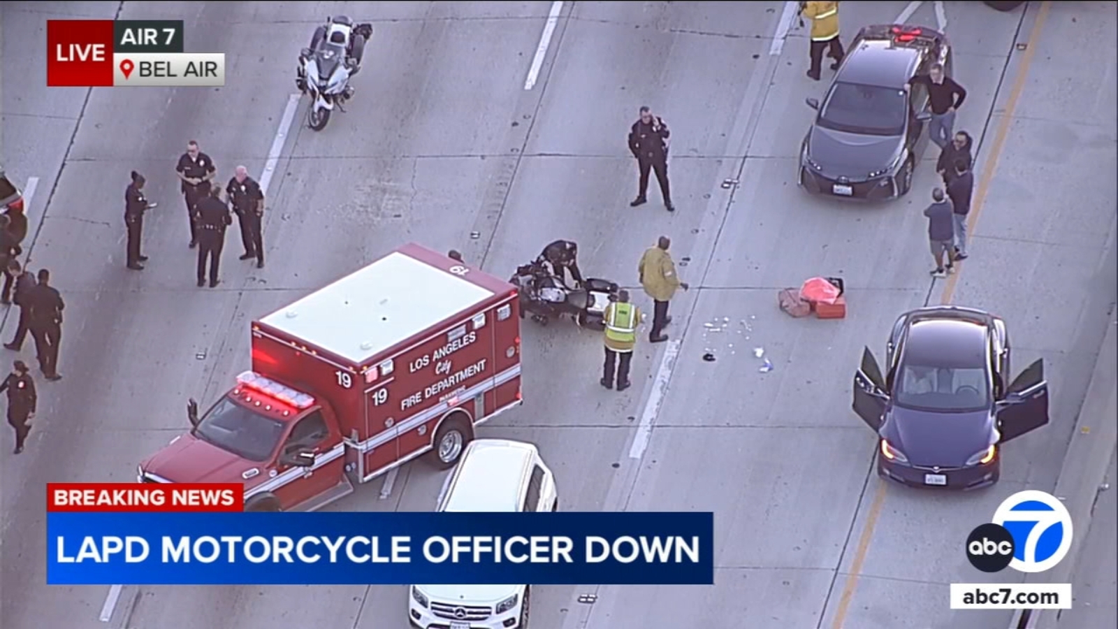 LAPD motorcycle officer injured in crash on northbound 405 Freeway in ...