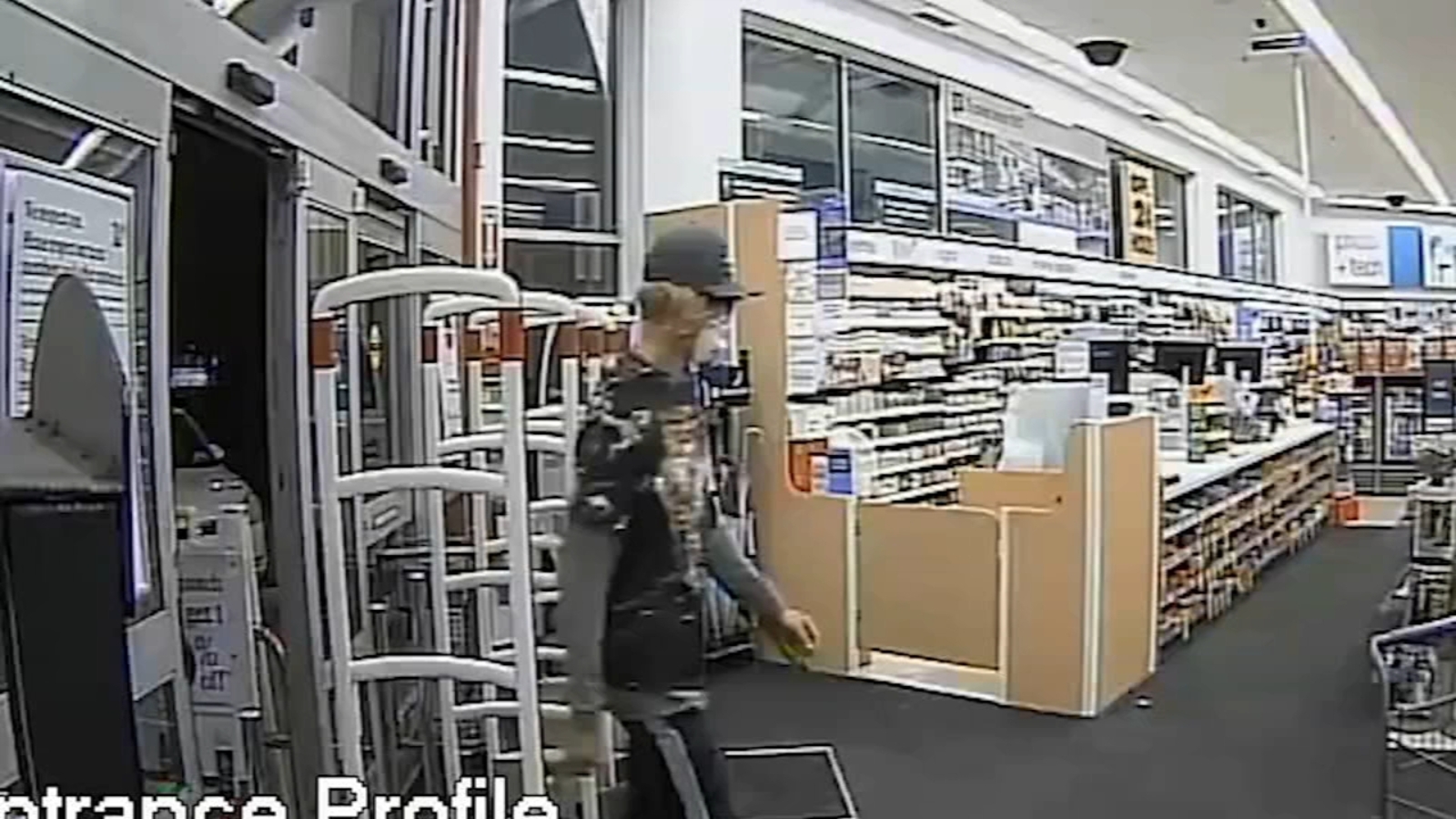 Walgreens robbery | Man wearing N-95 mask robs pharmacy of more than ...