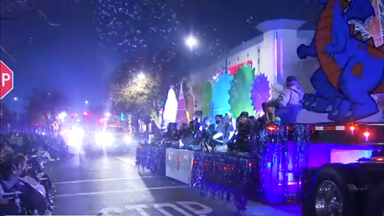 78th annual Candy Cane Lane Christmas Parade brings holiday spirit to ...