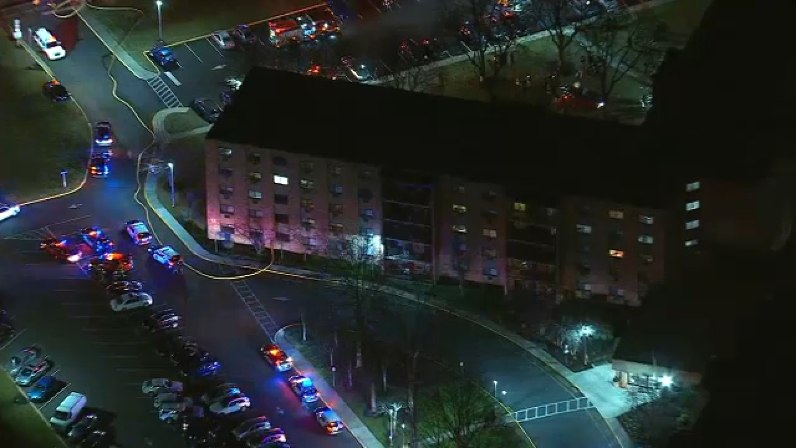 Fire at Menlo Manor in Edison, New Jersey leaves 10 people injured ...