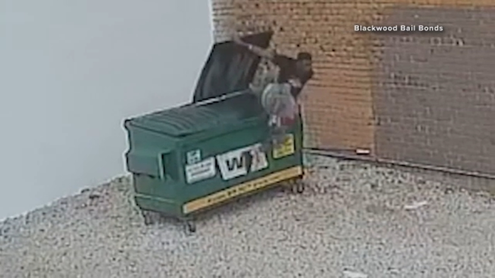 Video shows inmate emerging from dumpster near Harris County Jail hours ...