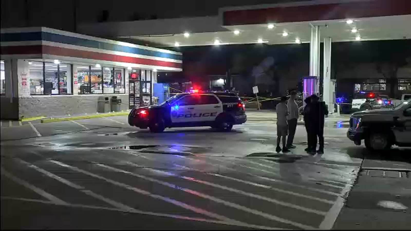 Man found shot to death on convenience store floor on Richmond Ave ...
