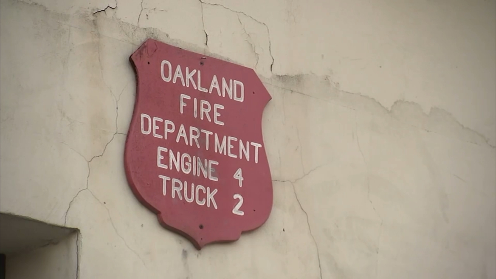 Oakland Budget Deficit Crisis: Fire department facing closure of 6 ...