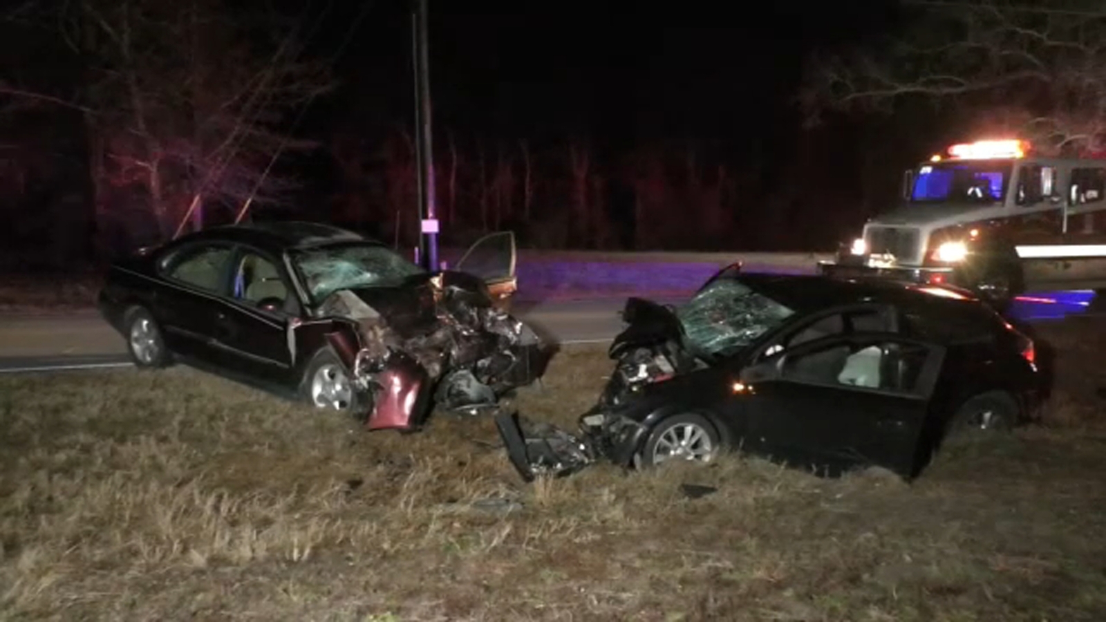 1-year-old dead, 5 people seriously injured in head-on crash in ...