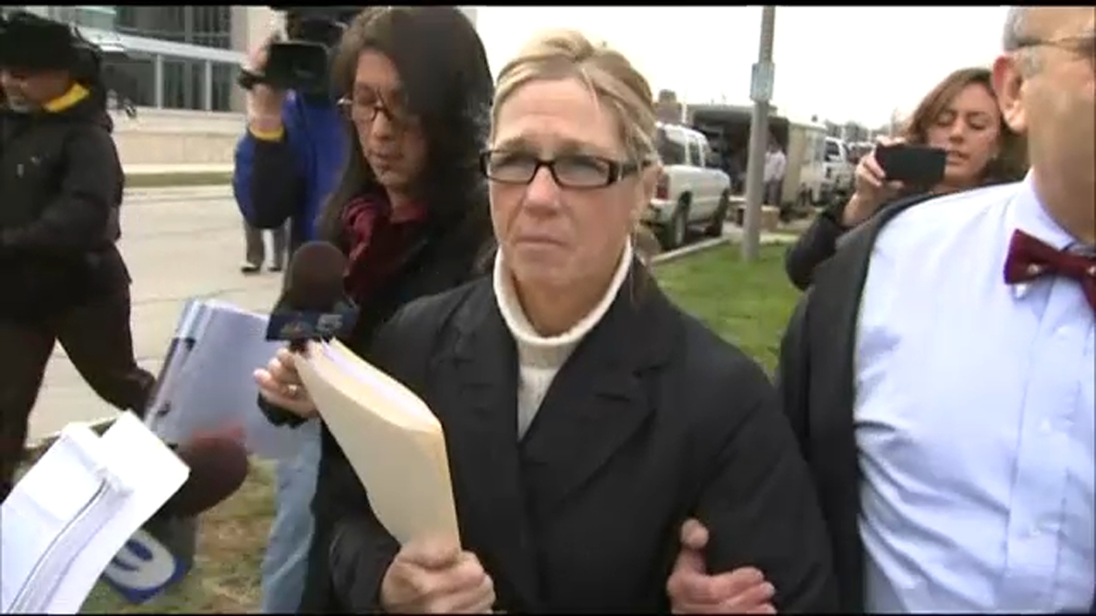 Former Dixon Comptroller Rita Crundwell, convicted of stealing over ...