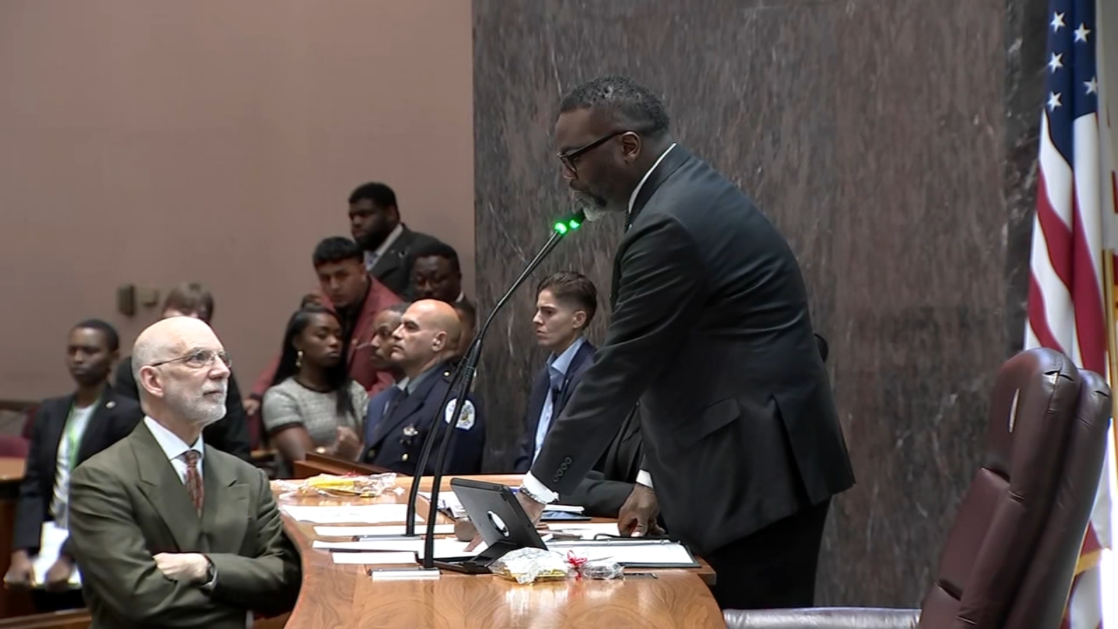 Chicago news: Stalled budget deal has some questioning effectiveness of ...