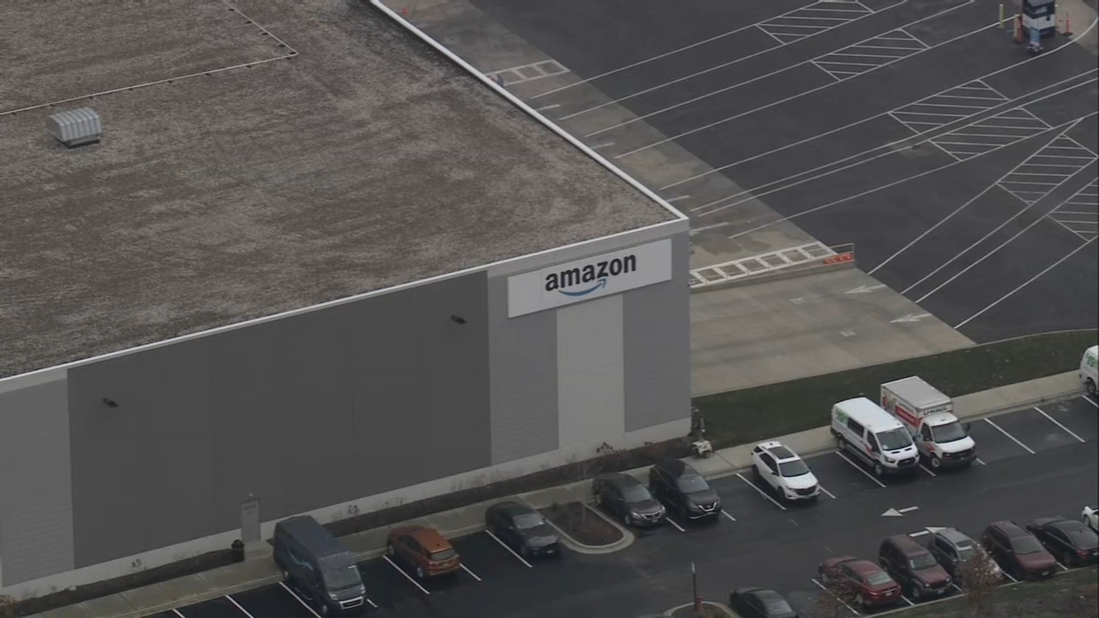 Amazon drivers in Skokie, Illinois vote to authorize strike, joining ...