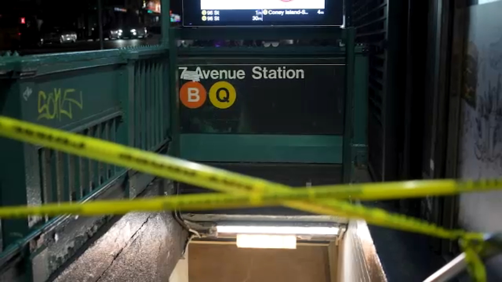 Brooklyn, NYC subway crime: Man stabbed in chest on Q-train at 7th Ave ...