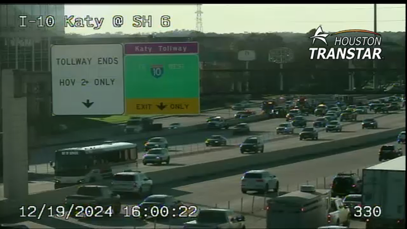 Fatal Katy Freeway crash: 1 dead, at least 2 injured in multi-vehicle ...