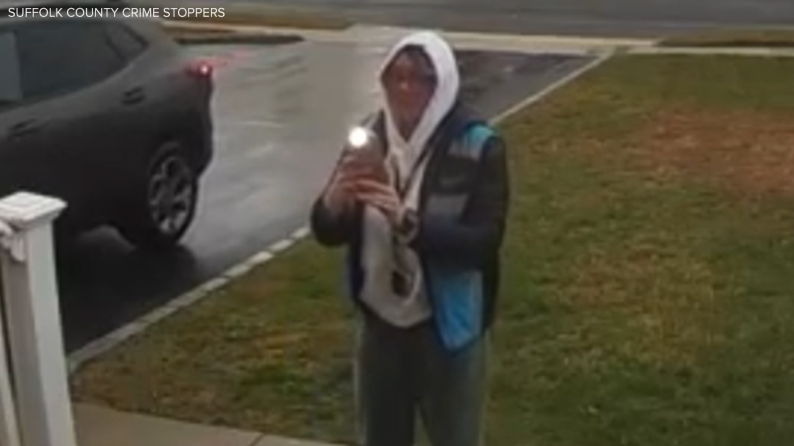 Amazon driver wanted for crashing SUV into Commack, Long Island home's ...