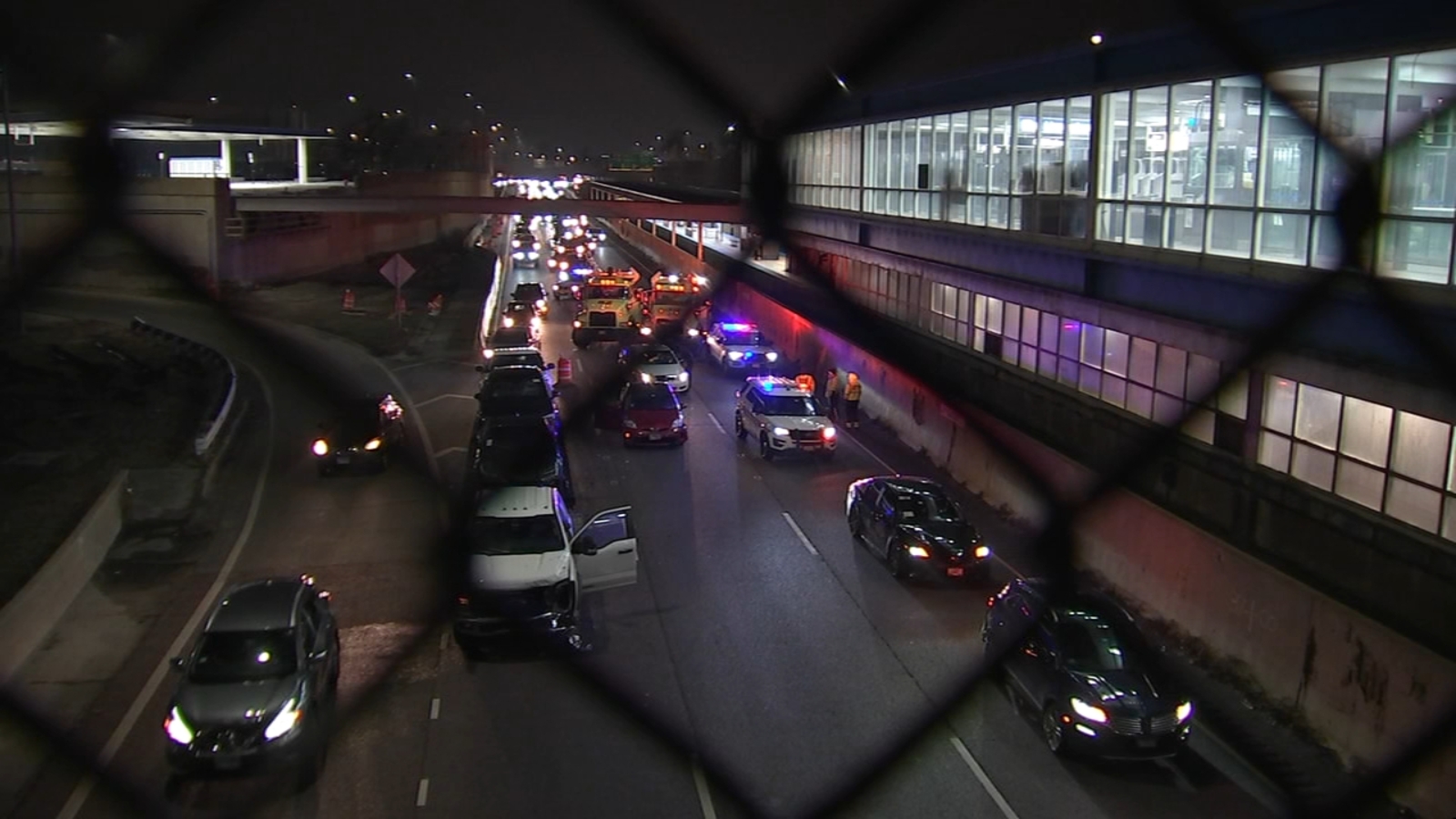 Chicago traffic: Man killed in crash involving pedestrian on I-90 ...