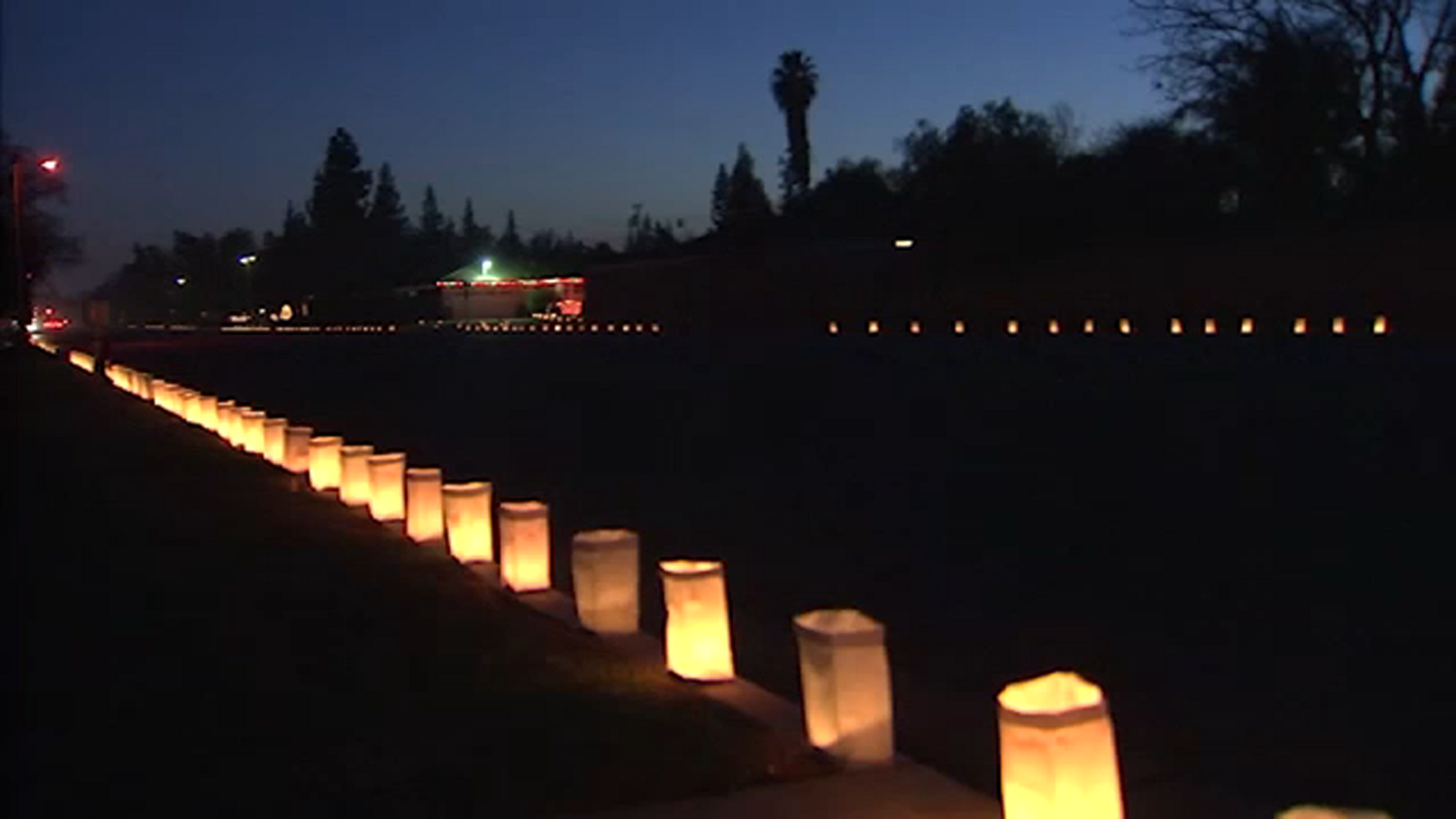 Luminaries light up the night on Christmas Eve in northwest Fresno ...